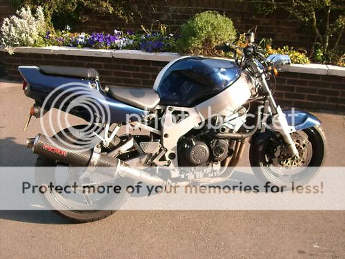 First Fighter Builld - CBR 900 | Custom Fighters - Custom Streetfighter ...